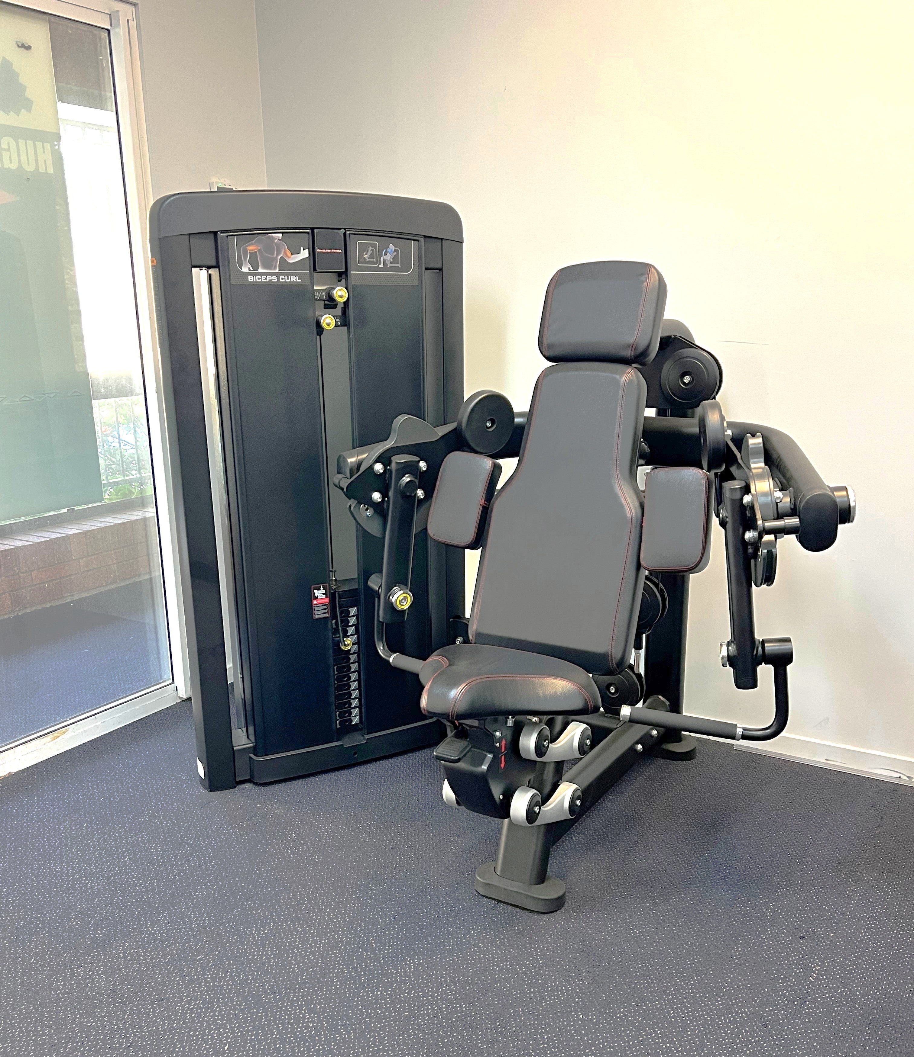 BICEP ARM CURL machine – Southside Fitness